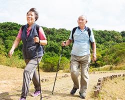 4 Tips to Stay Active and Independent As You Age | Midwest Physical ...